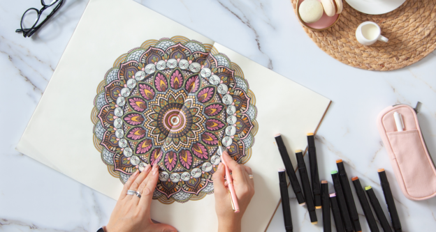 The Power of Coloring in Recovery